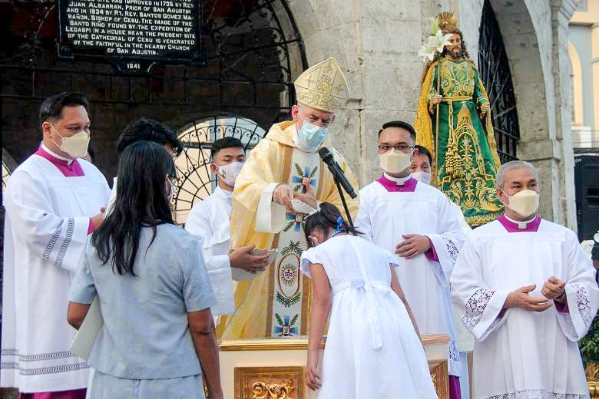 Le nonce apostolique aux Philippines préside le 500e anniversaire du ...