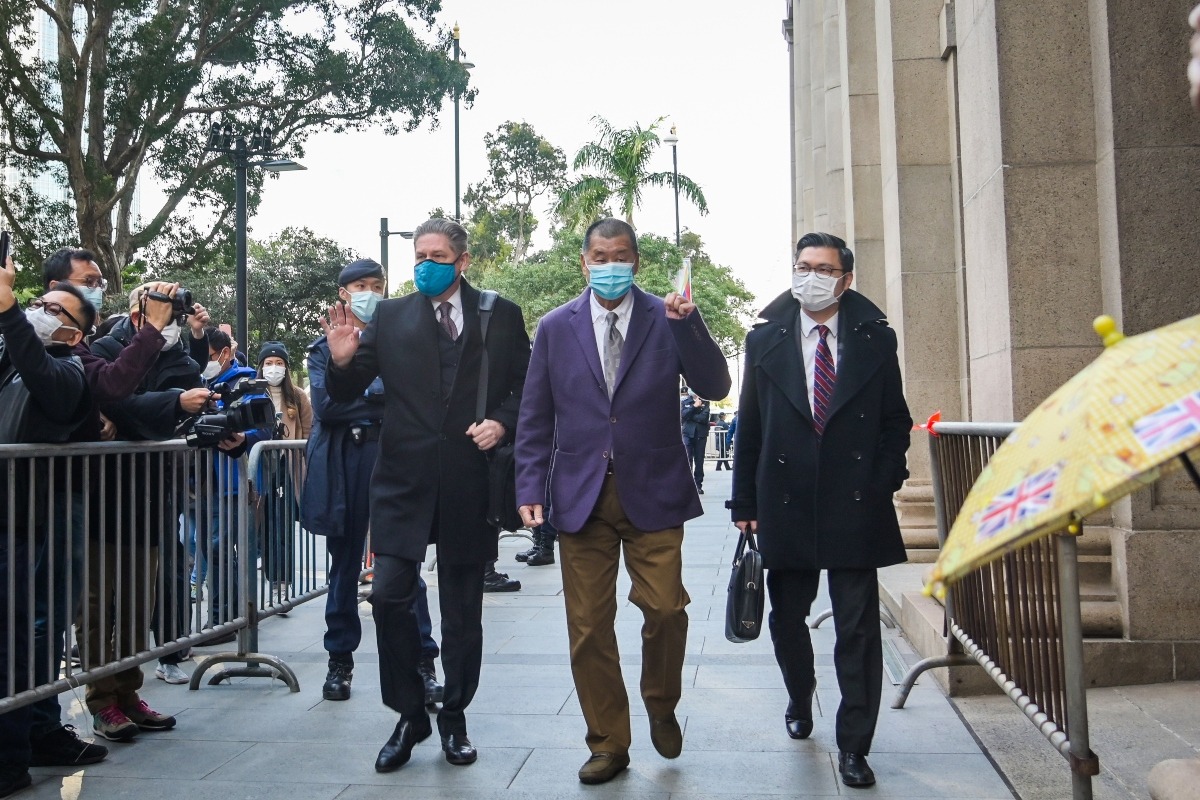 Le procès de Jimmy Lai débute à Hong-Kong, le cardinal Zen présent ...